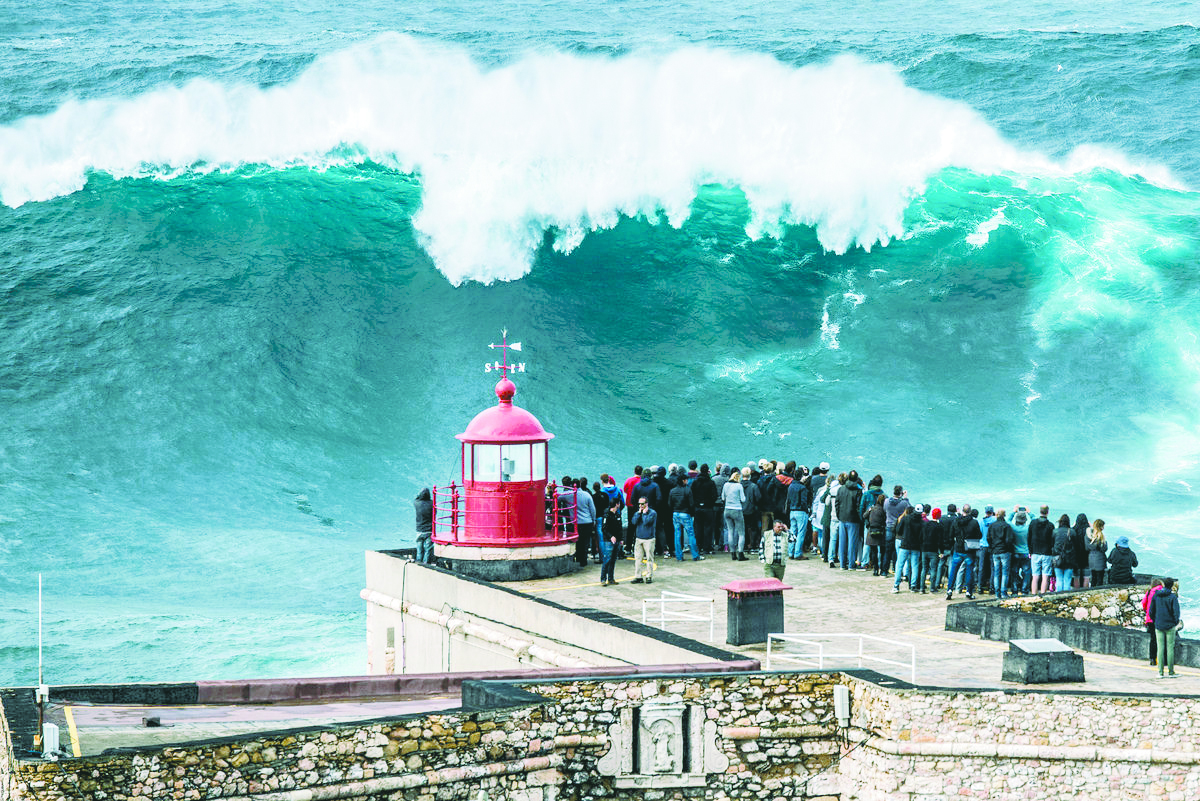A cidade portuguesa das ondas gigantes – Jornal NovaMetrópole